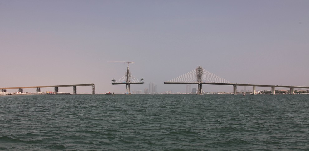 HODARIYAT CABLE STAY BRIDGE - ABU DHABI (UAE)