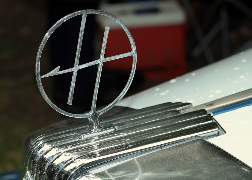 LOGO HUPMOBILE