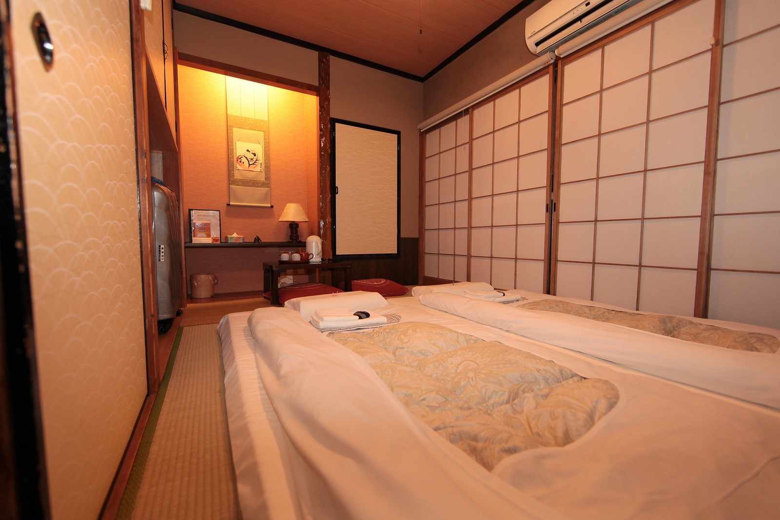 RYOKAN AUBERGE JAPONAISE